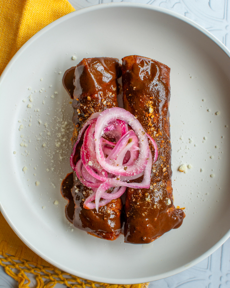 BEST Enmoladas de Pollo (Mole Enchiladas with Chicken)