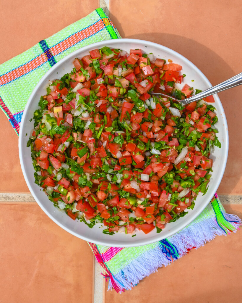 Fresh Guacamole Salsa (Guacasalsa)
