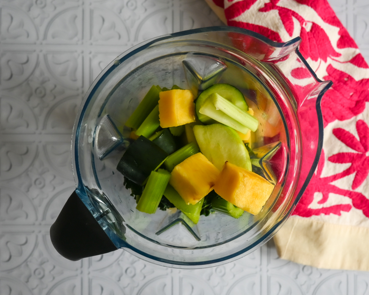 Easy 5-Minute Jugo Verde (BEST Mexican Green Juice)