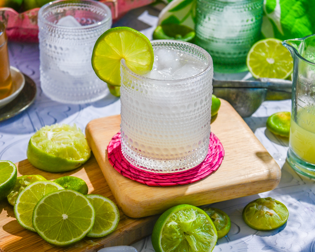 Mexican Limonada (Refreshing Sparkling Limeade)