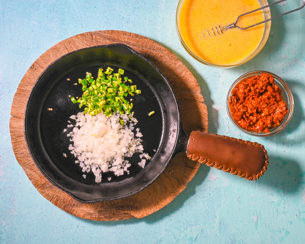 How to Make the BEST Tacos de Huevo con Chorizo