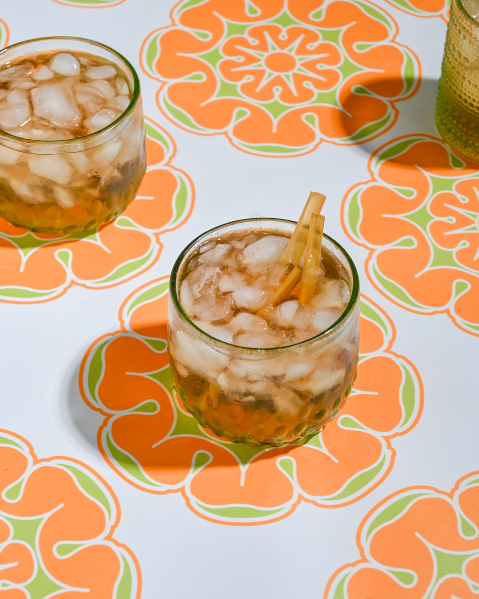 Té de Limón (Easy Lemongrass Tea Recipe + Benefits)